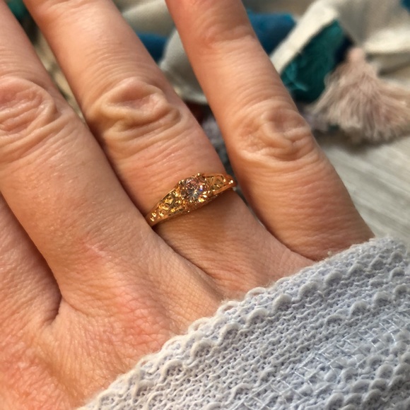 unknown | Jewelry | Nwt Rhinestone Statement Ring | Poshmark